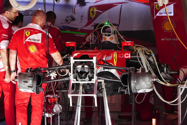 Is Formula One too Technologically Complex? - EssentiallySports