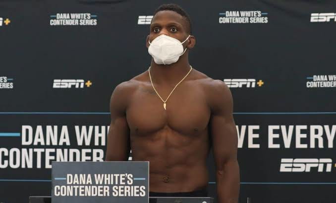 WATCH: Phillip Hawes Stuns Dana White With Spectacular One-Punch KO Win ...