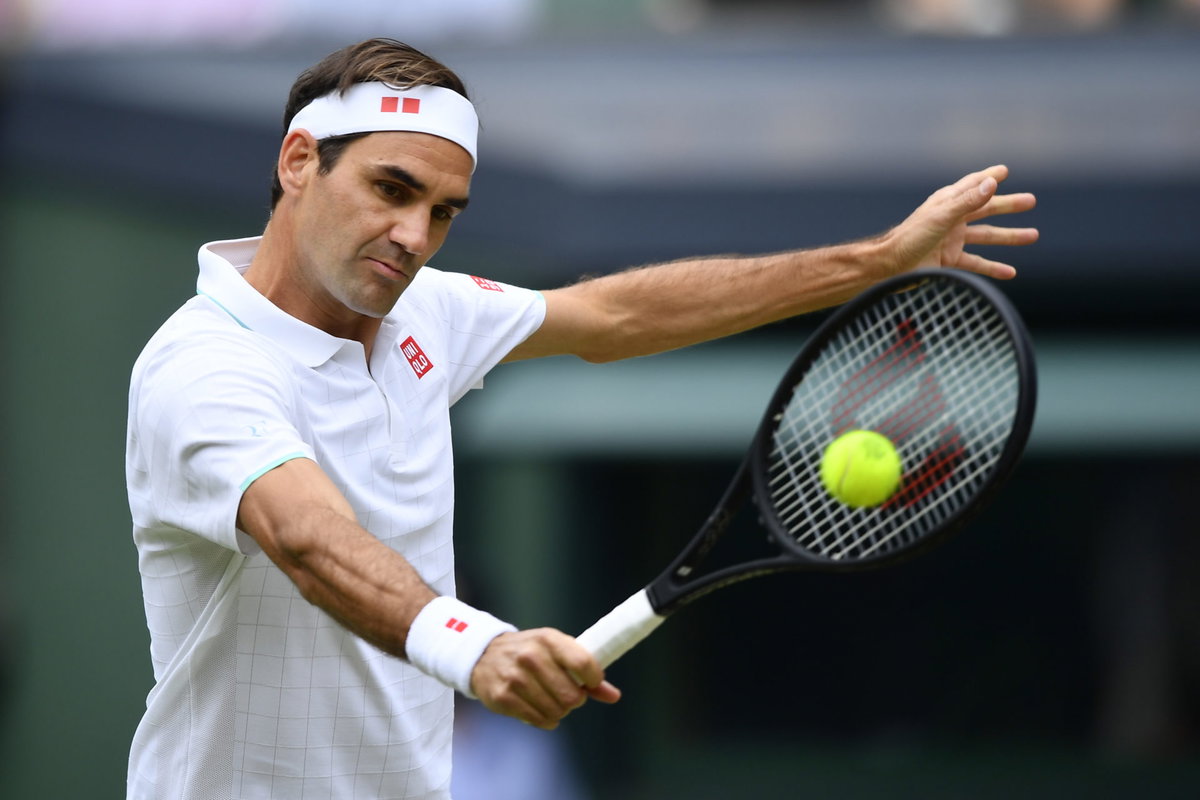 42YO Roger Federer Makes Young Fans’ Day as He Turns Back the Clock to ...