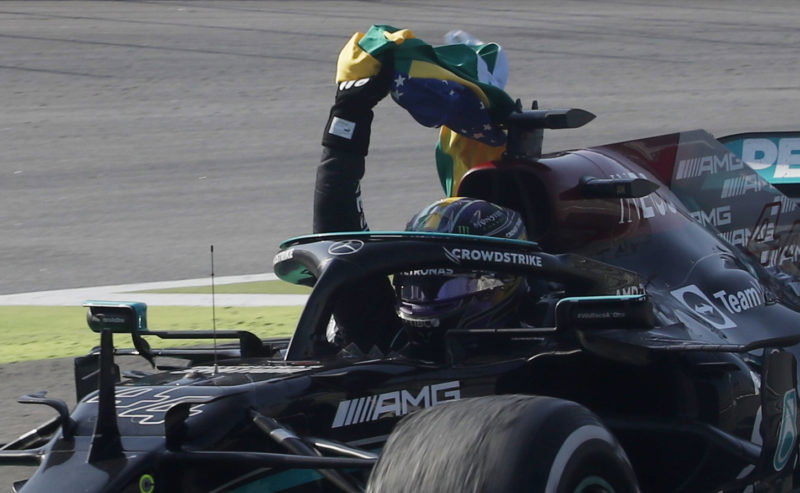 Hamilton Waving British Flag