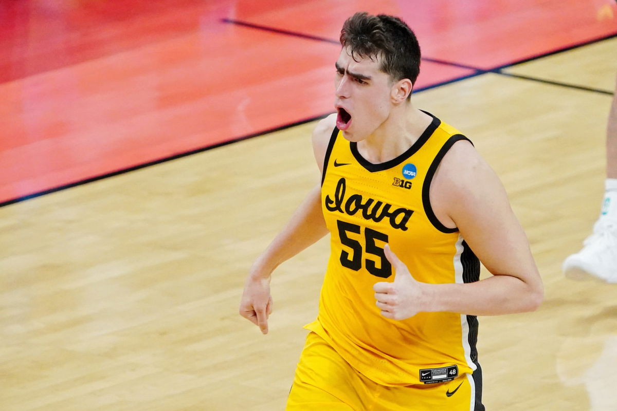 Five of the Best Moments From Luka Garza’s Final Season With the Iowa ...