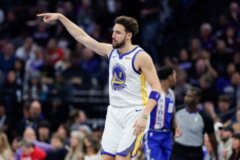 Klay Thompson’s 16 Point Eruption in 7 Mins Goes Viral: “One of the ...