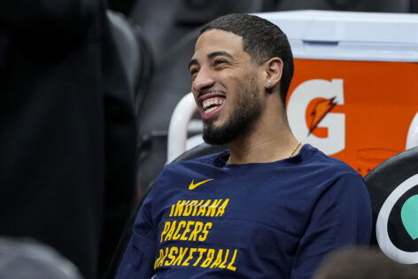 Blazers vs Pacers Starting Lineups: Indiana's New Look With Pascal ...