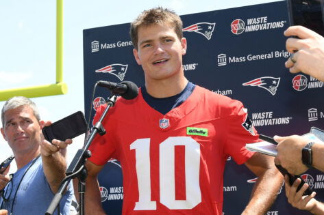 With Patriots Ripped for ‘Bad Decision’, Drake Maye Breaks Silence on First NFL Start vs. Texans ...