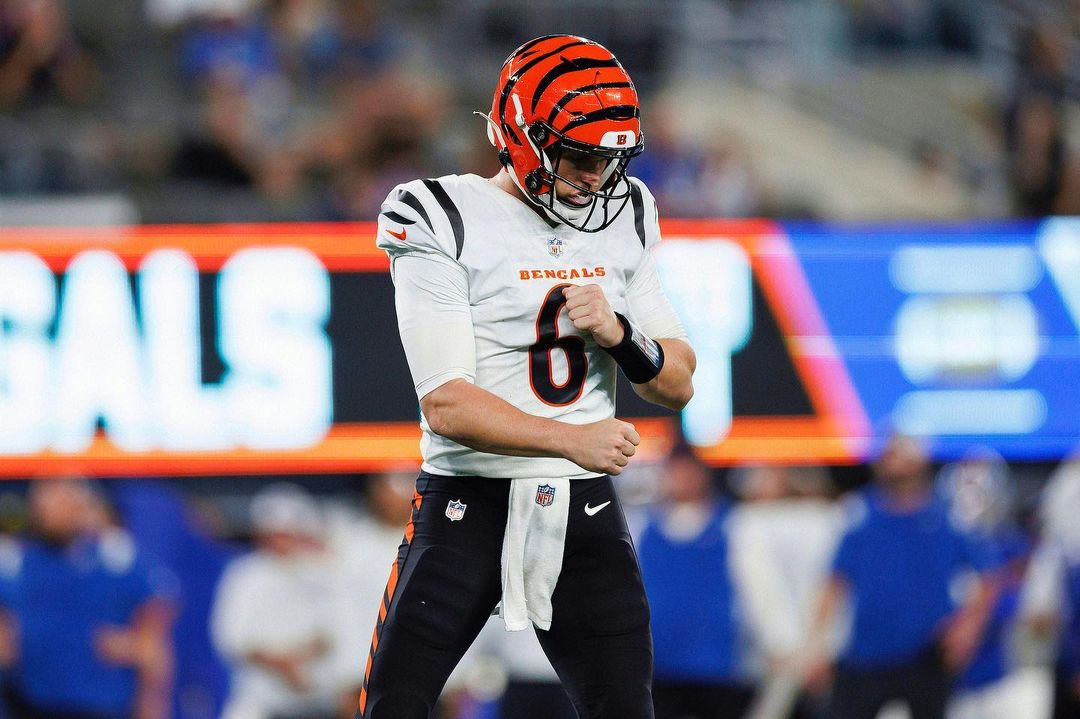 Jake Browning Goes Unchecked for Concussion Despite Being Slammed to ...