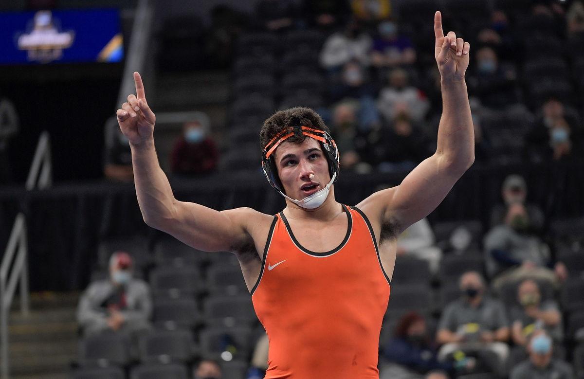 A Marine Trains AJ Ferrari As The Wrestler Continues to Tease An MMA ...