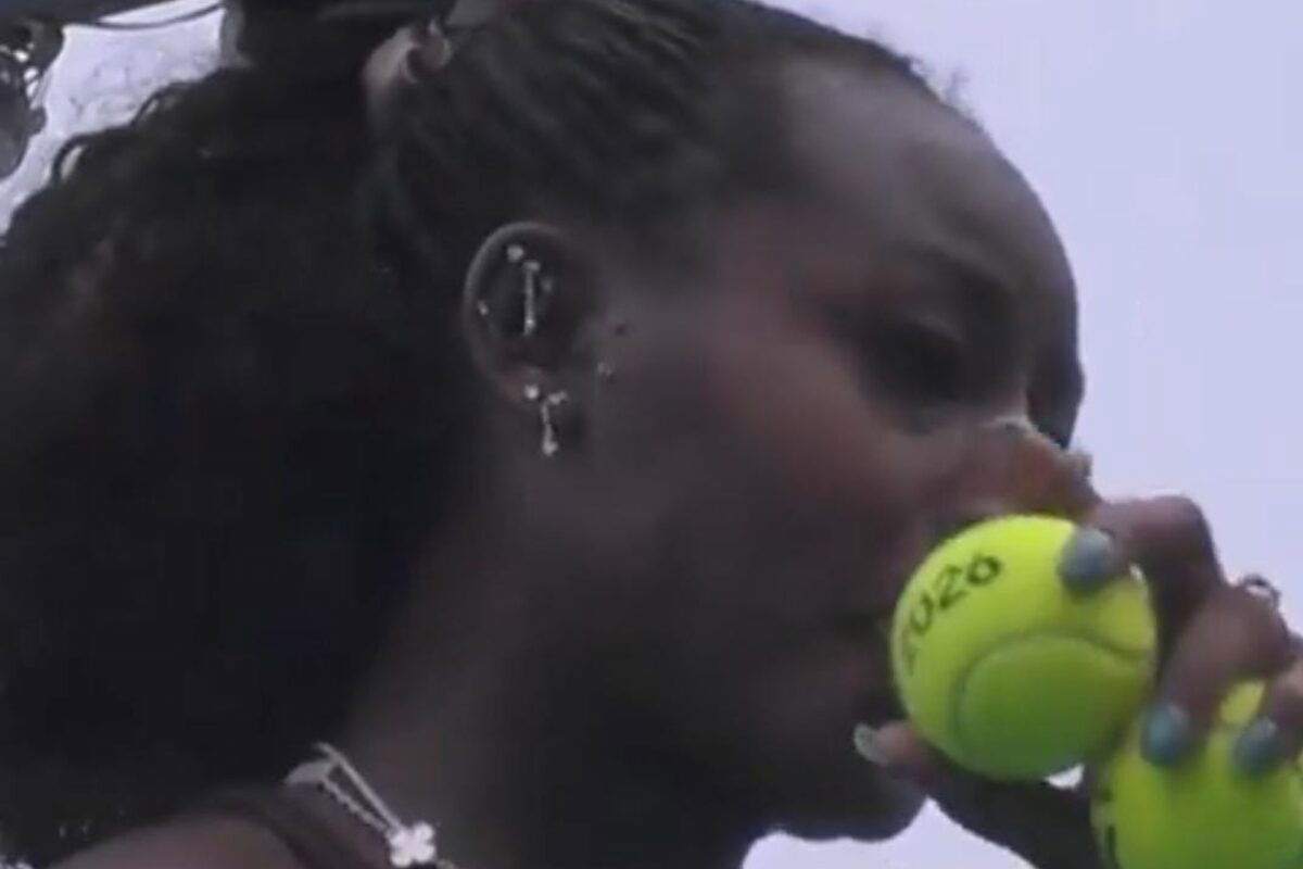 Alycia Parks Breaks Down in Tears Mid-match Before Stunning Comeback ...