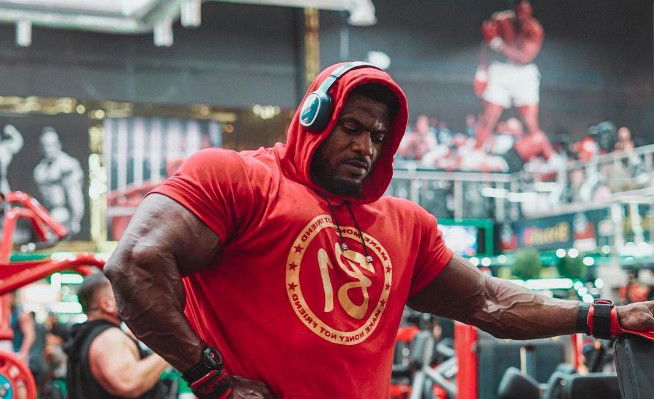 “Giant Bro Giant”: Elite Bodybuilder’s ‘Jacked’ Physique Leaves Fitness ...