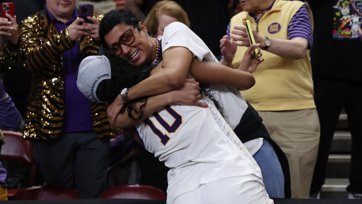 Basketball in the Blood: Who's Angel Reese’s Mom and Ex-Player, Angel ...