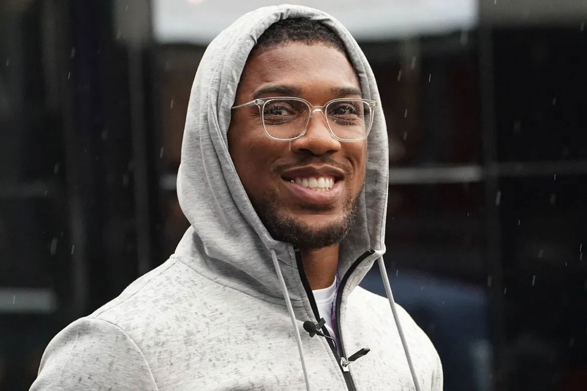 Anthony Joshua Lifts Spirits at Kids’ Soccer Practice as Fans Celebrate ...