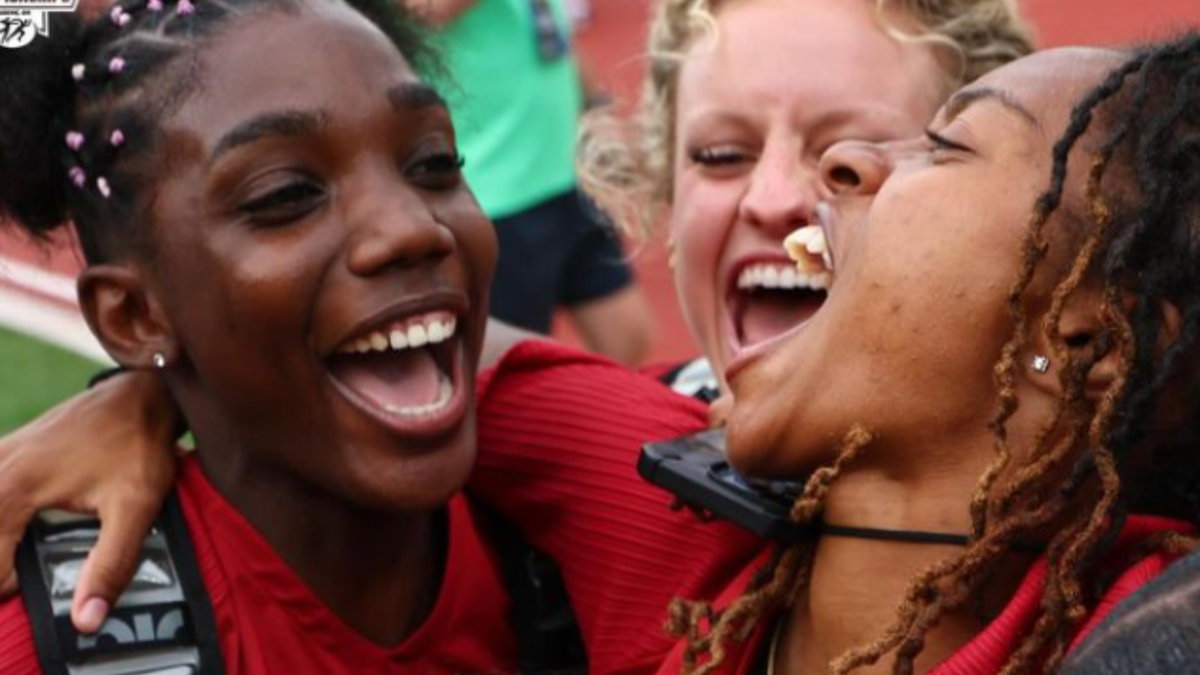 NCAA Track and Field Finals: Arkansas 4x400 Women's Relay Champions ...