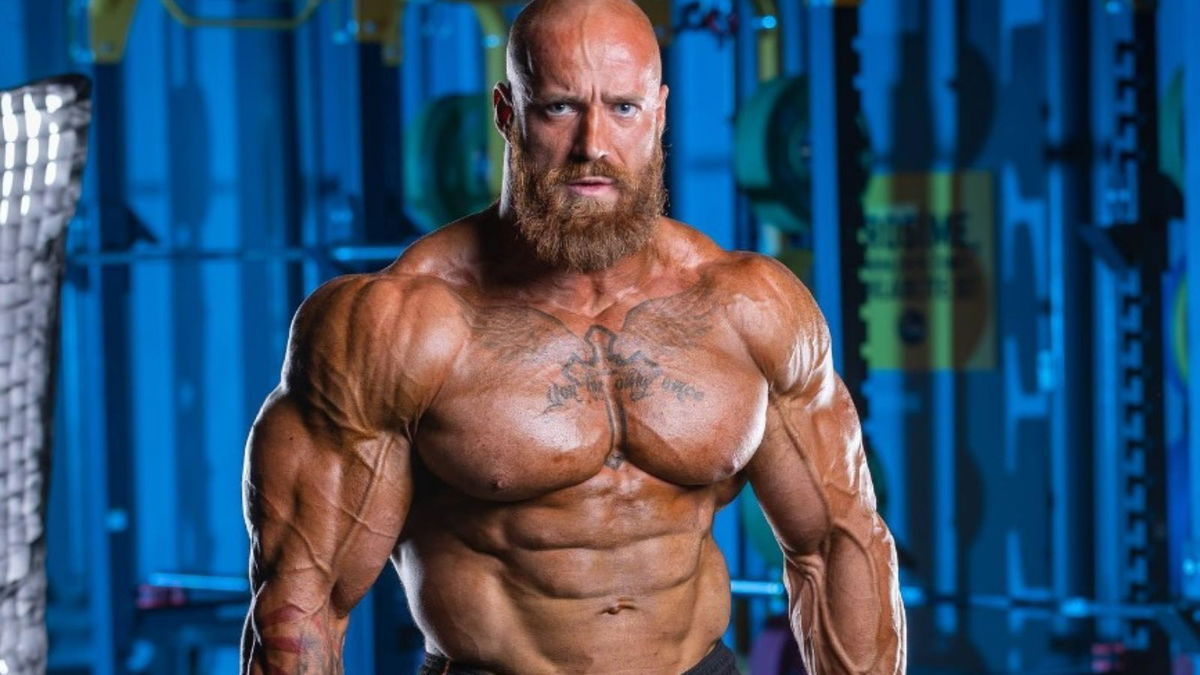 “27? Dude Looks 40”: Insanely Shredded Bodybuilder Leaves Bodybuilding ...