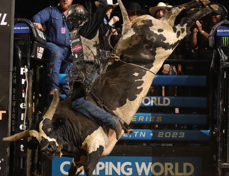 Watch: 24-Year-Old Bull Riding Star Seizes First UTB Title With ...