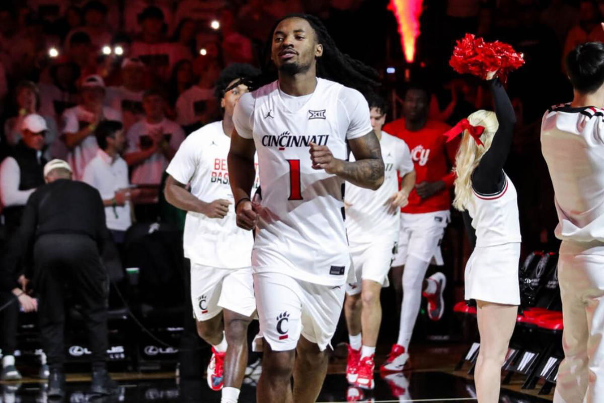 Cincinnati Finally Lifts 13-Year NCAA Curse With Win Over No. 2 Iowa ...
