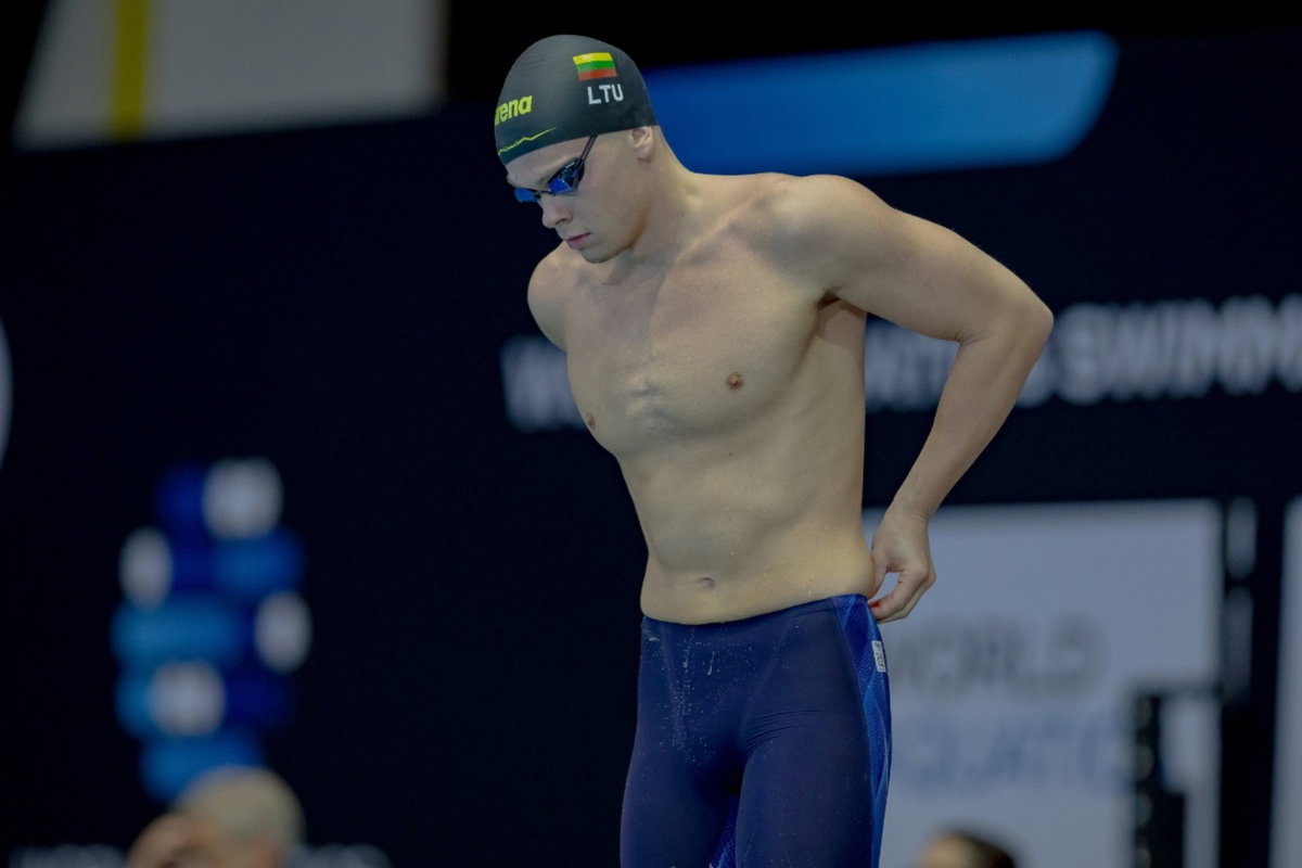 Moments After Upsetting USA Rival, Danas Rapsys Steers Clear of $10,000 ...