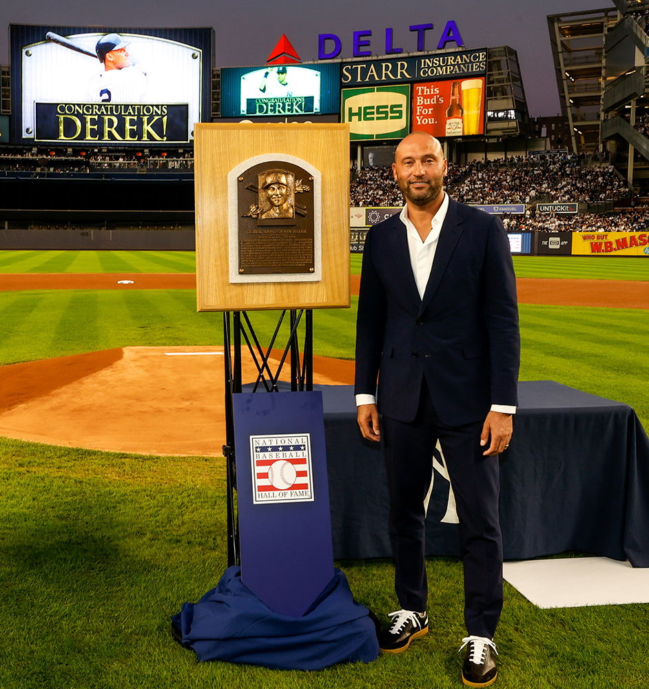 Legendary Yankees Captain Derek Jeter Welcomes 2024 Hall of Fame Class ...