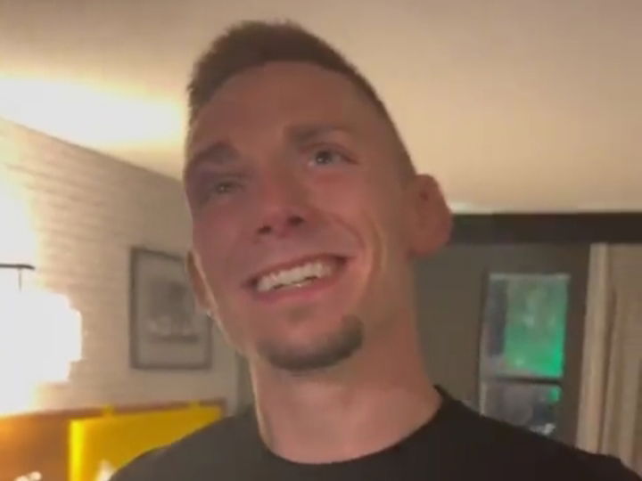 “UFC Least Self Aware Company”: Video of Evan Elder Crying After ...