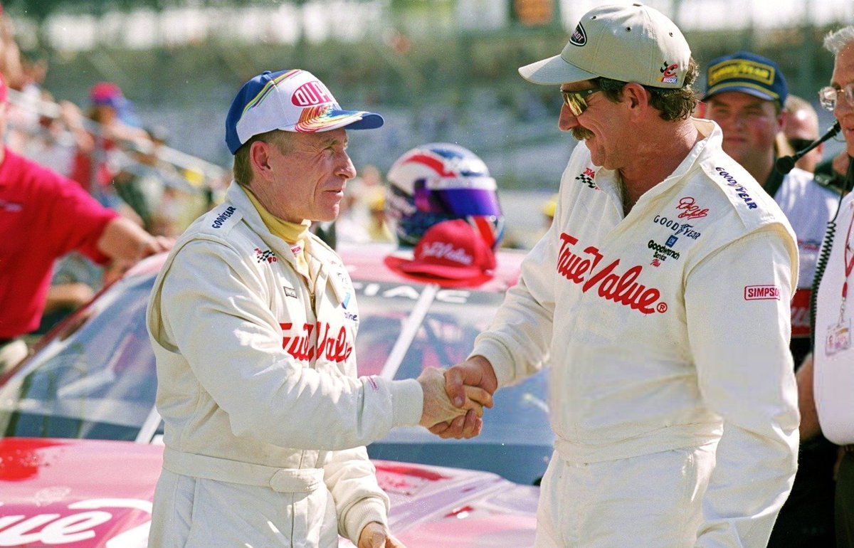 “He Wiped Us Out”: Mark Martin Unmasks Dale Earnhardt Sr’s Fiery Temper ...