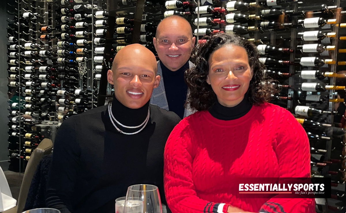 Josh Dobbs Parents: Meet Banker Dad Robert & Retired Manager Mom ...