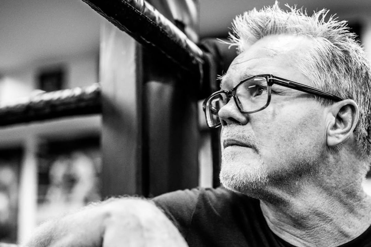 “Rest in Peace”: Condolences Pour In as Legendary Coach Freddie Roach ...