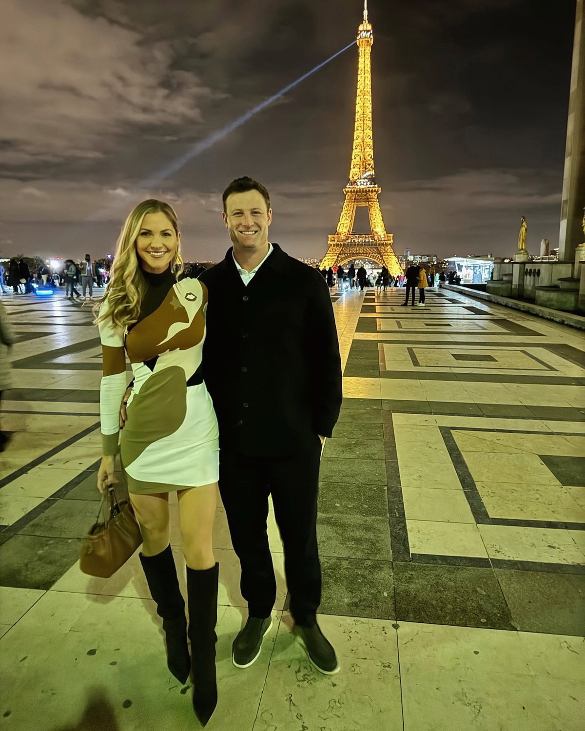 Beloved Yankees Ace Strikes Adorable Pose in Front of Eiffel Tower ...