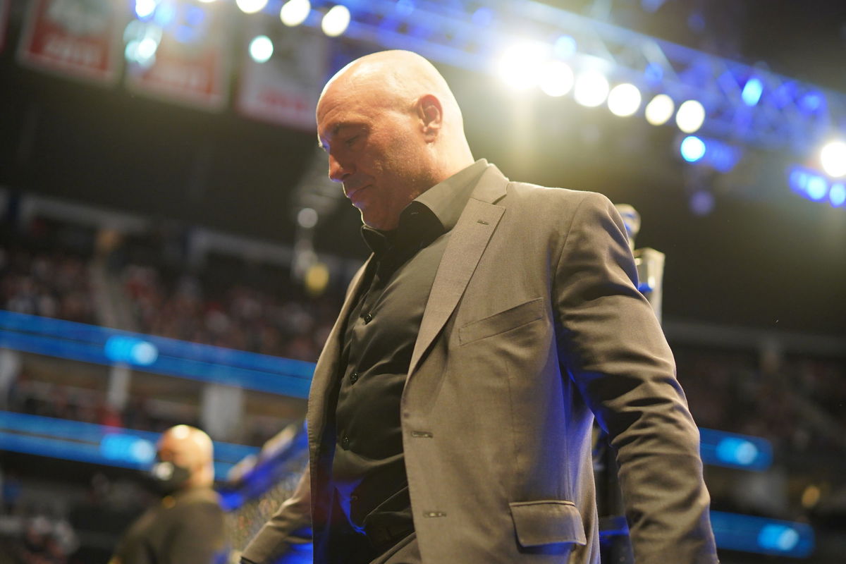 What Happened Between Joe Rogan and Howard Stern? Why Do the Two Hate ...