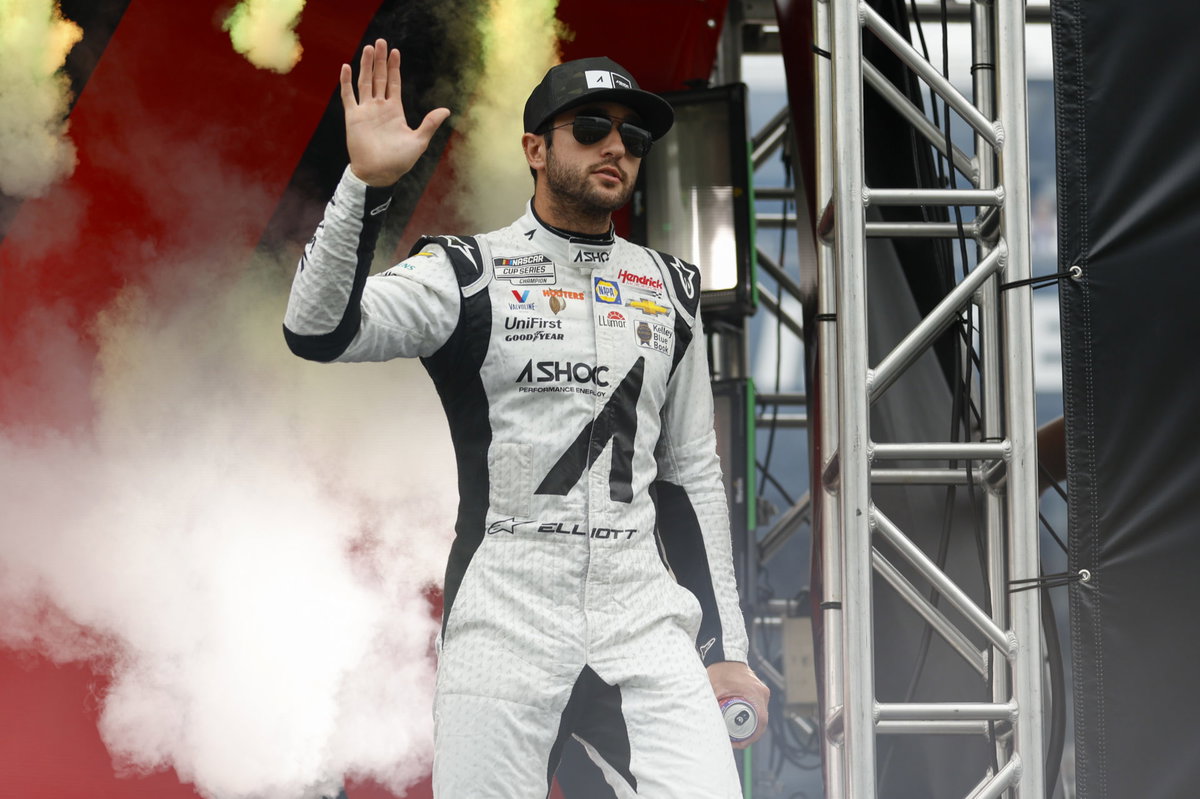 Chase Elliott’s Crew Chief Shockingly Turns the Tide in His Favor as ...