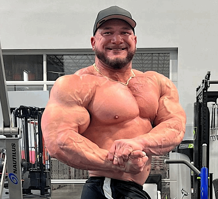 Labrada Chest And Tricep Workout | EOUA Blog