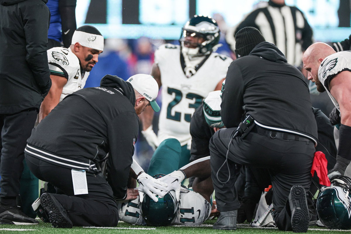 NFL Injury Analysis: Doctor Explains Why A.J. Brown’s Knee Blow Will ...
