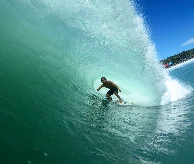34-Year-Old Ecuadorian Surfer With Olympic Prospects Meets Brutal ...