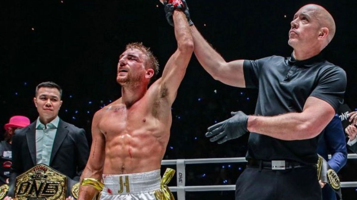 “He Doesn’t Like to Travel”- Jonathan Haggerty Acknowledges Superlek ...