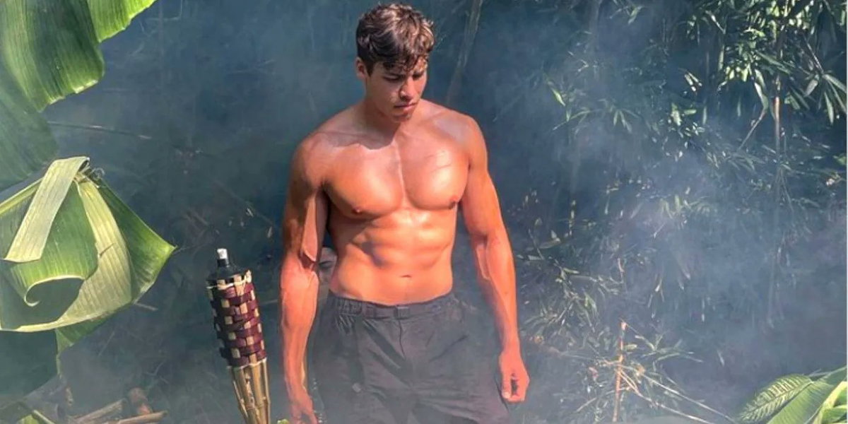 “Feeling Extra Small”: Arnold Schwarzenegger’s Bodybuilder Son Makes ...