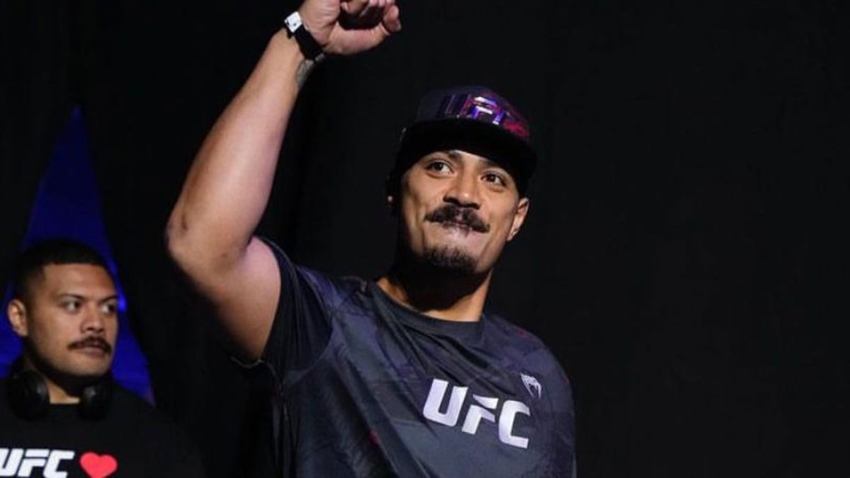 What Ethnicity Is Junior Tafa? UFC Heavyweight’s Parents, Nationality ...