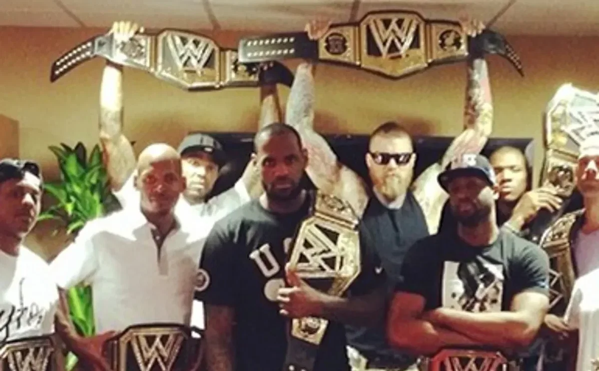 “Matched Perfectly”: LeBron James’ Synced Bucket to Roman Reigns’ Theme ...