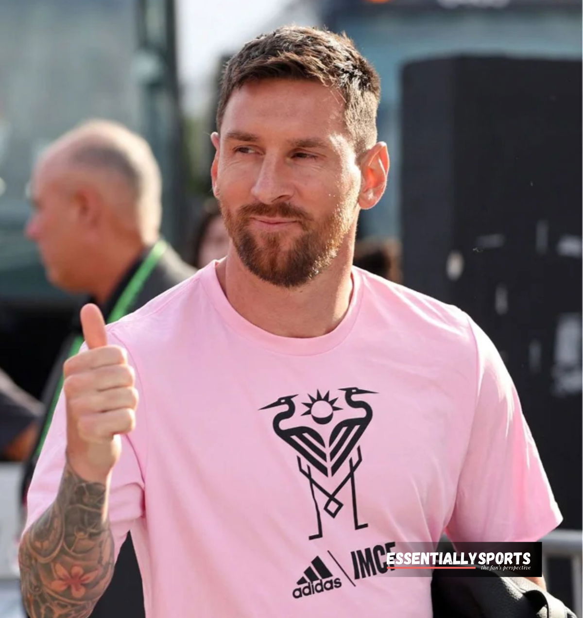 "That's Half the Mount Rushmore of GOAT Athletes" - Lionel Messi Posing ...