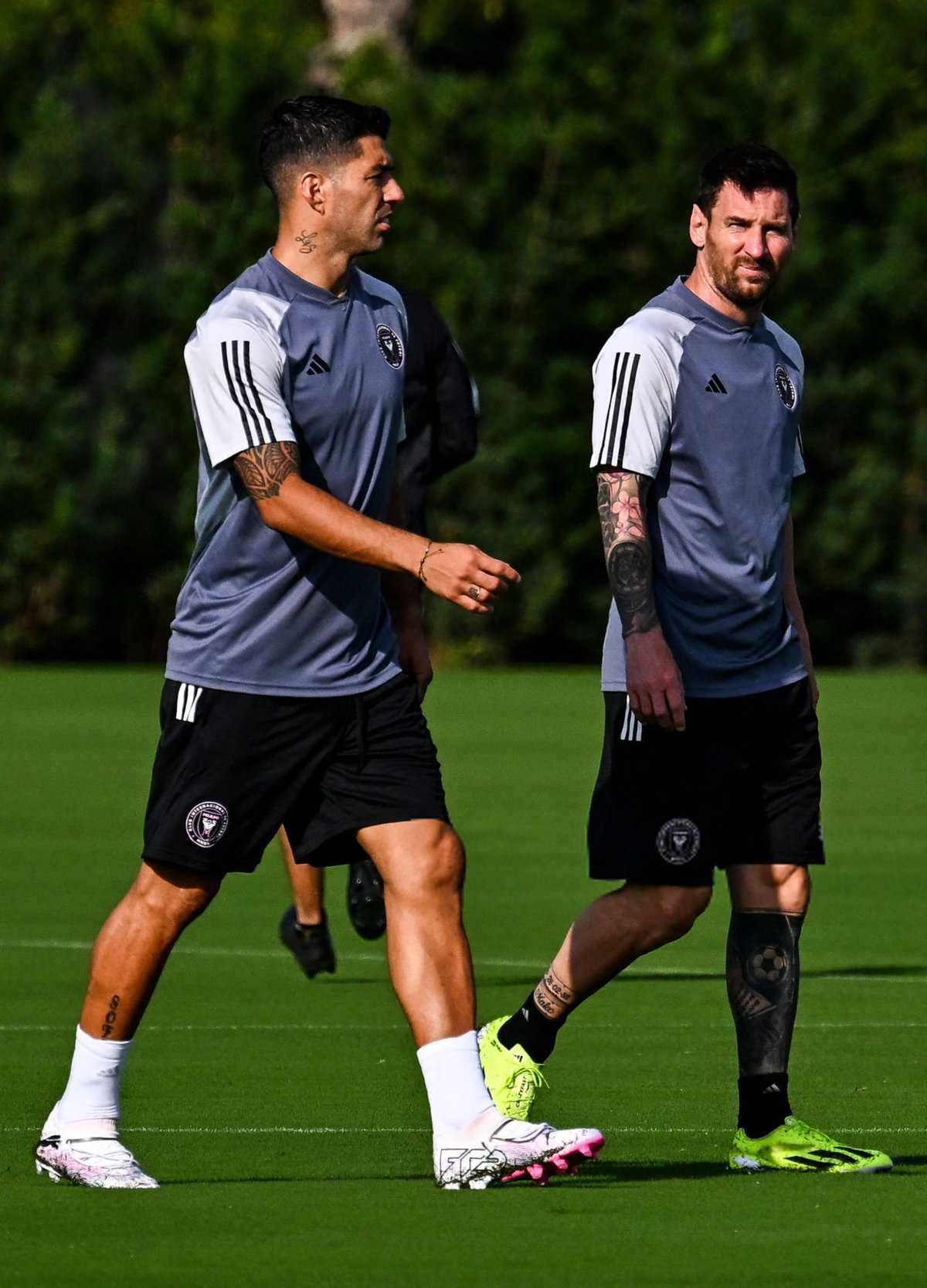 Lionel Messi & Luis Suarez Train for the 1st Time Since 2020 as Inter ...