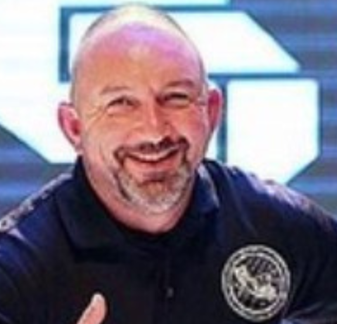 Mike Bell's Instagram, Twitter & Facebook on IDCrawl