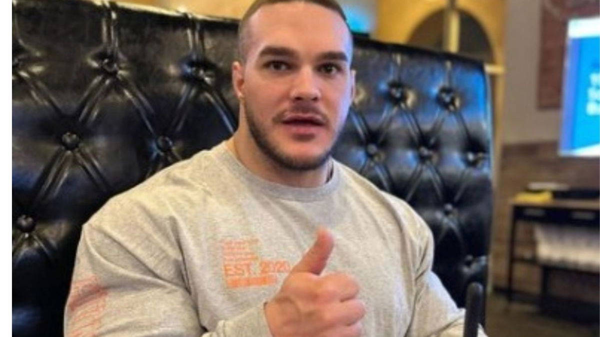 “Pretty Sure Nick You Did Not Eat That”: Nick Walker Eating Carb-Loaded ...