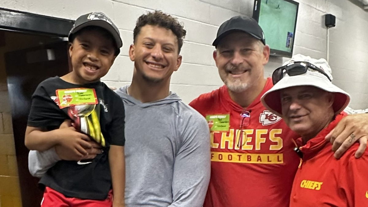 Patrick Mahomes Joined by Andy Reid and Travis Kelce for 7-YO’s Royal ...