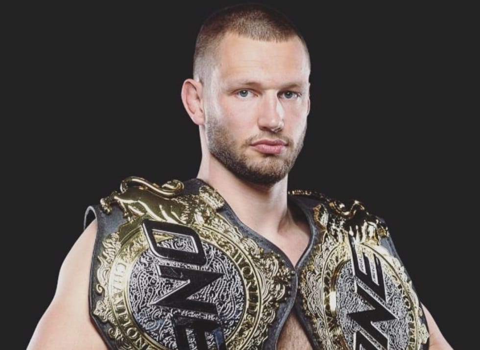 ONE 159: Reinier de Riddler vs Vitaly Bigdash Full Card Revealed ...