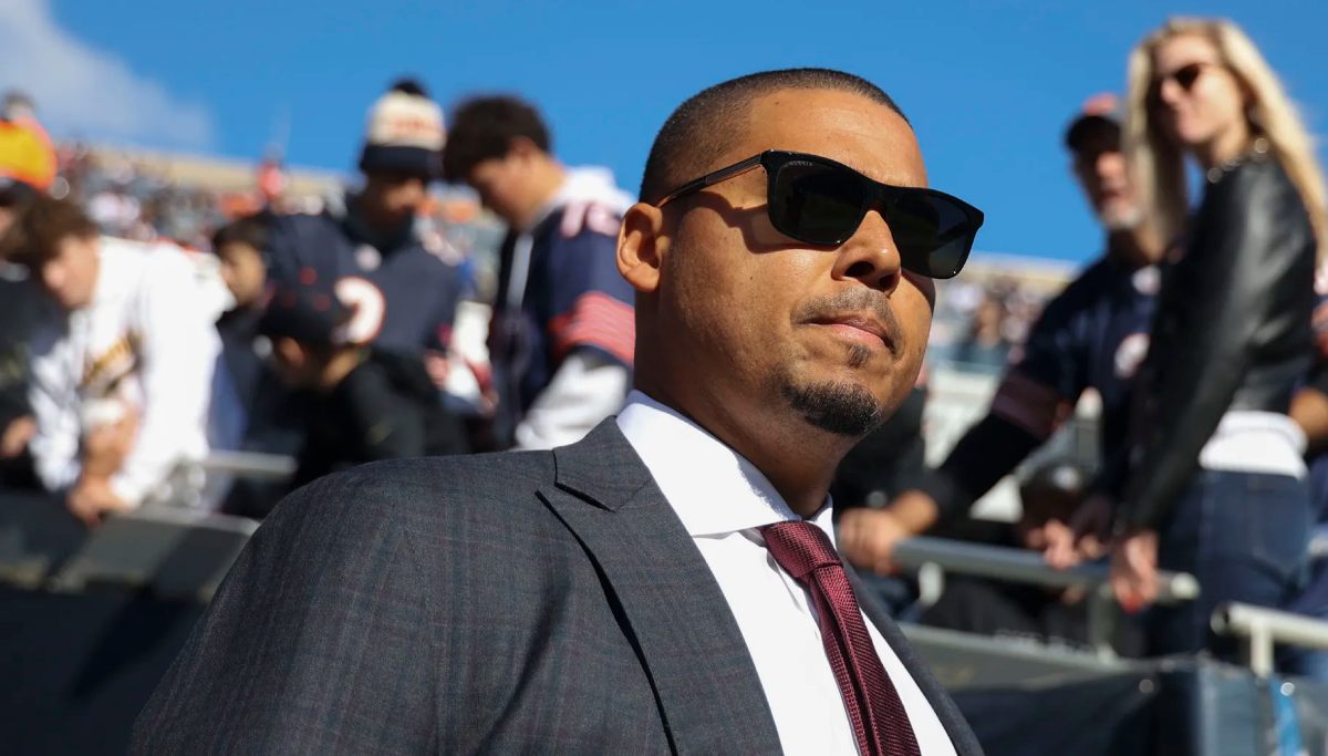 Unlike Steelers, Bears Move Away From ‘Defensive’ Narrative as Colin ...