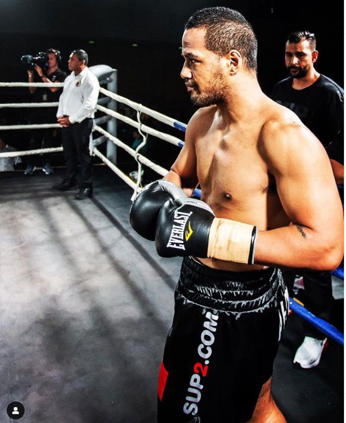 Hemi Ahio vs. Christian Ndzie Tsoye: Age, Height, Weight, Reach, Net ...