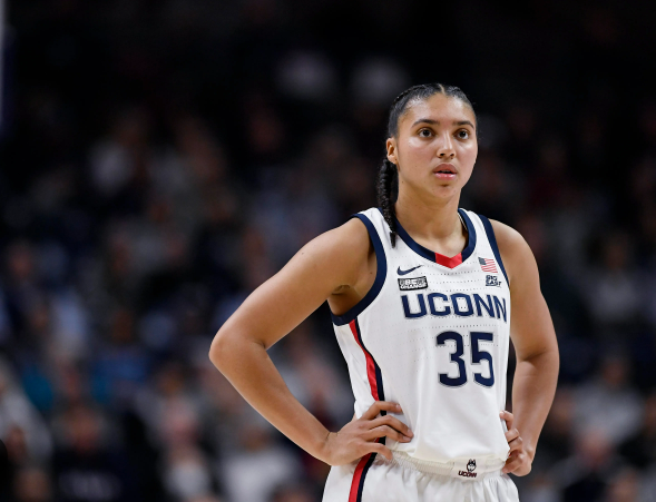 Stephen Curry’s $75 Million Backed UConn Talent Azzi Fudd Gives ...