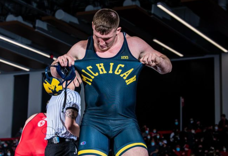 Michigan Wolverines Wrestling Gear Up to Honor Soldiers on Their Final ...