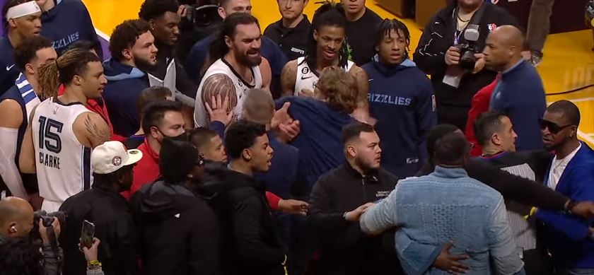 Sports World Stunned as Bodybuilding and NFL Veteran Takes On a Whole ...