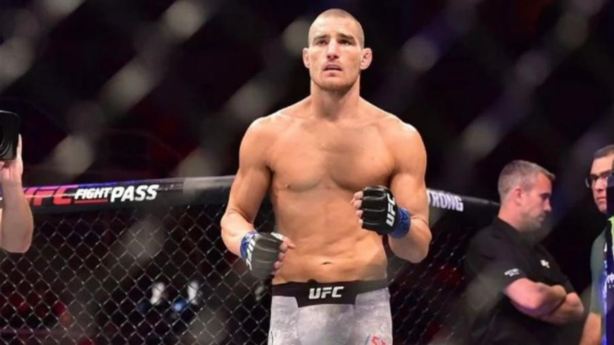 How Much Is Sean Strickland Making at UFC 297 Against Dricus Du Plessis ...