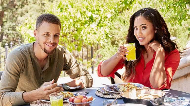 Millionaire Restaurateur Wife Ayesha Curry Cooks "Chooch" Stephen Curry ...
