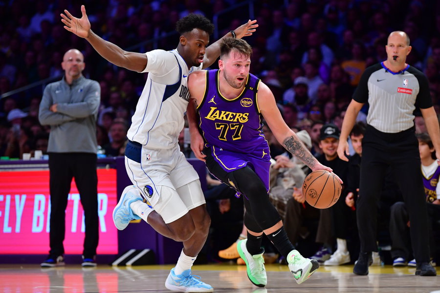 Lakers Locker Room’s Message to Crying Luka Doncic Revealed as Mavs ...