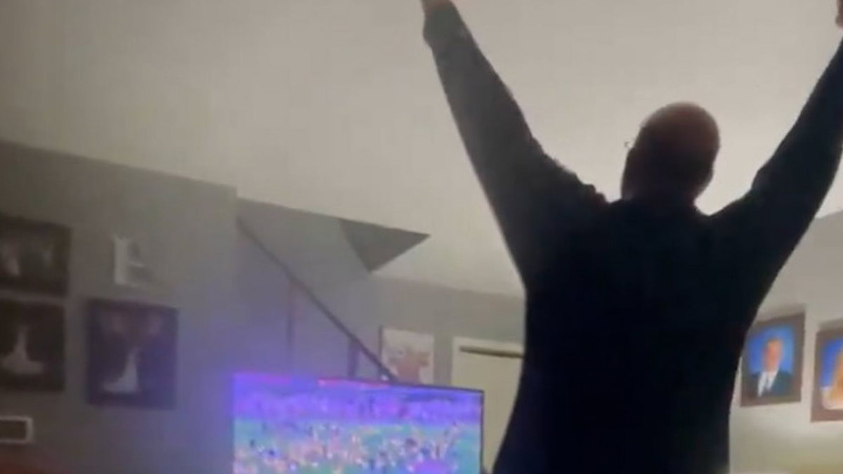 VIDEO: Michigan Wolverine Fan's Emotional Celebration of Victory ...