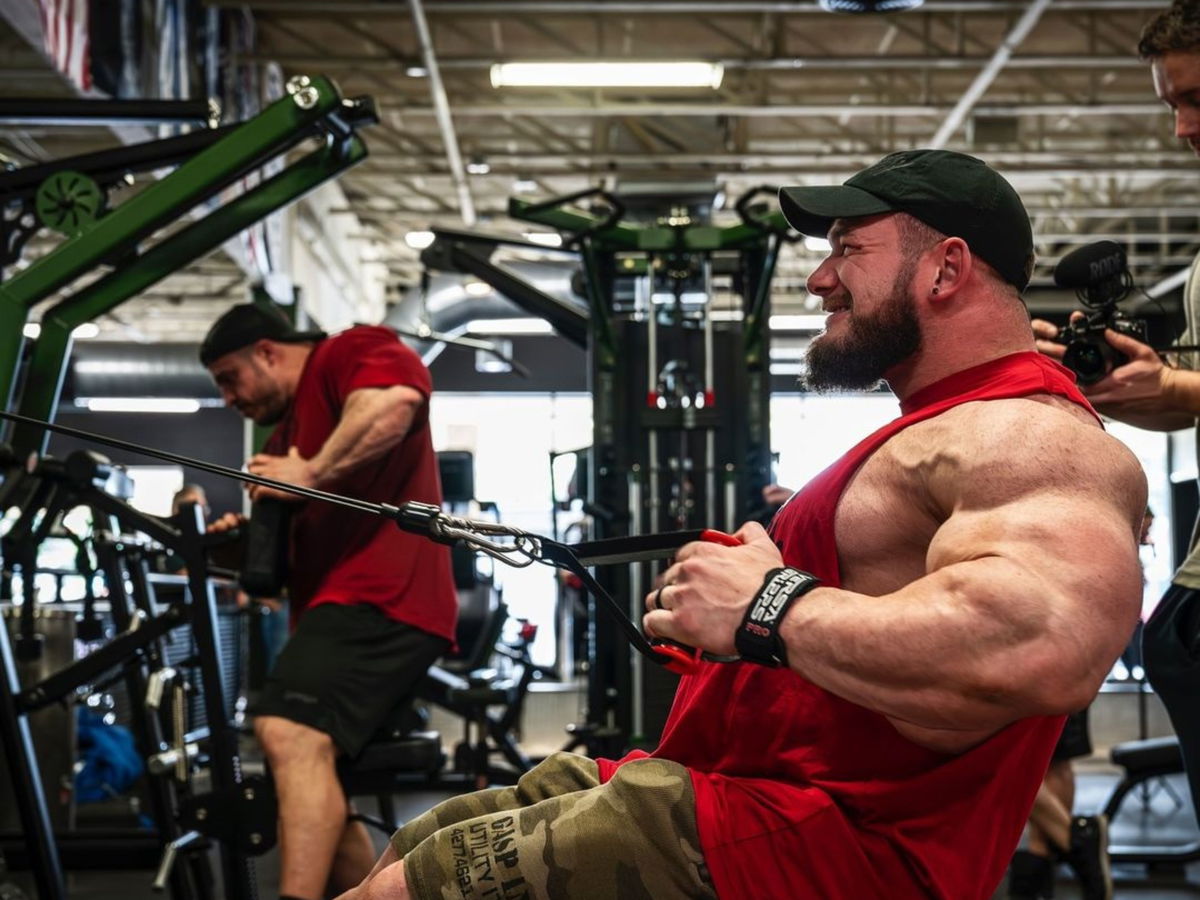 284 Lb Bodybuilding Beast Spills Training and Diet Details 13 Weeks ...